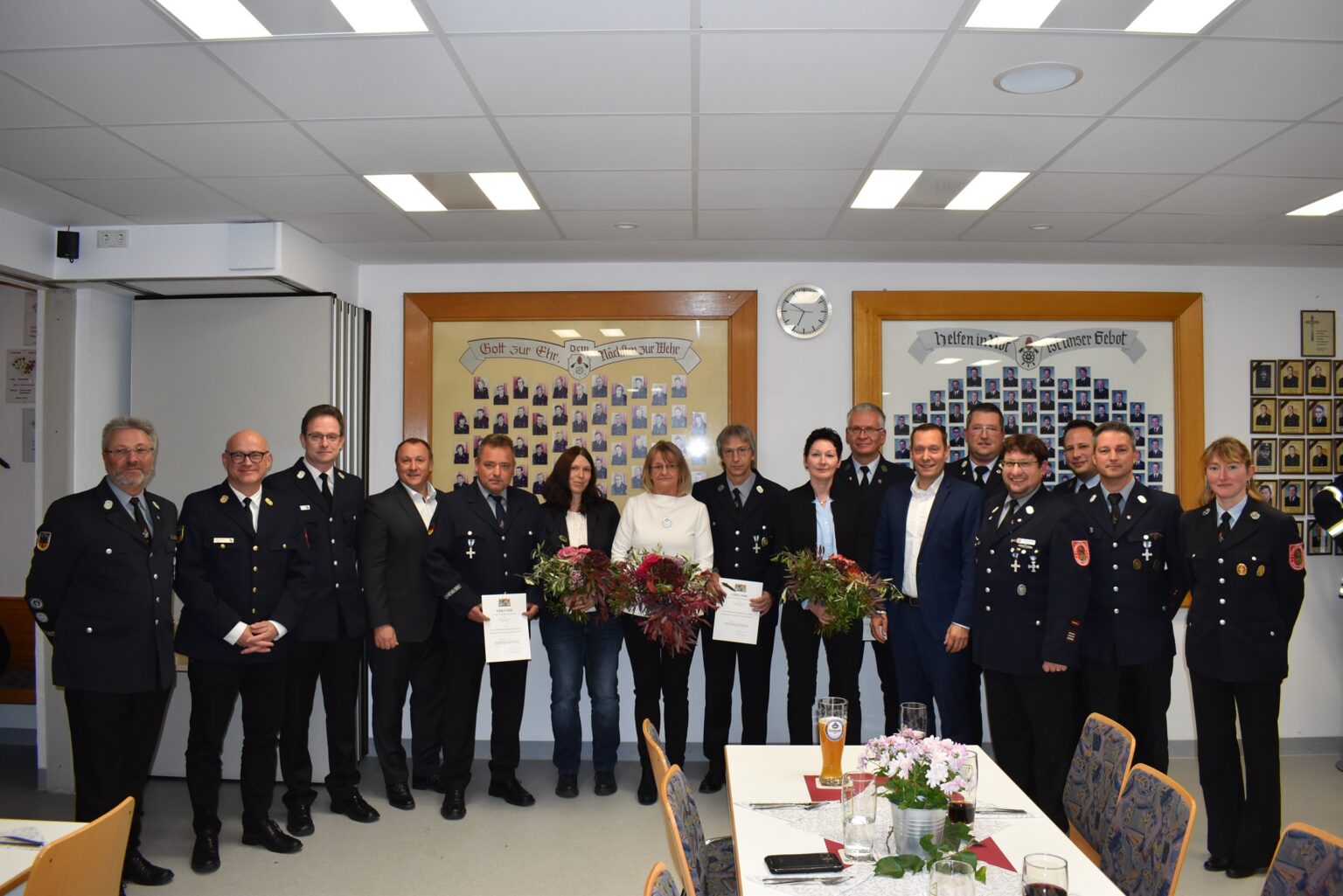 Feuchter Feuerwehrleute für 40 Jahre Feuerwehrdienst geehrt 2023 ...